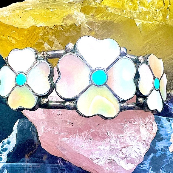 Native American Cuff | Jewelry | Gorgeous Vintage Native American Zuni ...